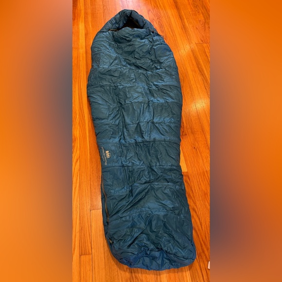 REI | Other | Rei Womens Zephyr Regular Sleeping Bag | Poshmark